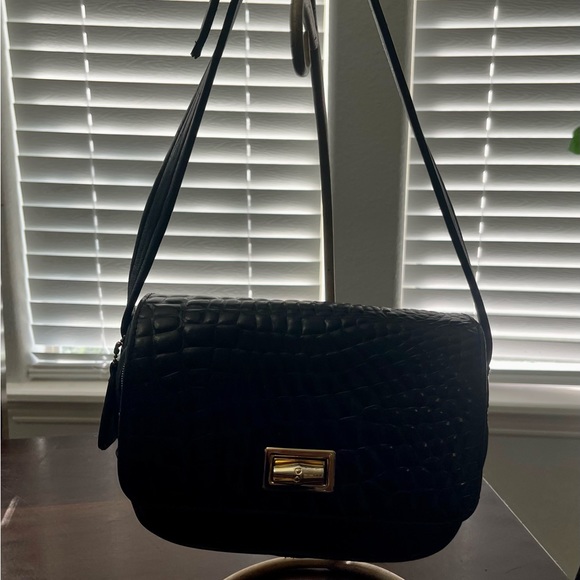 Jacqueline Ferrar | Bags | Jacquline Ferrar Black Genuine Leather ...